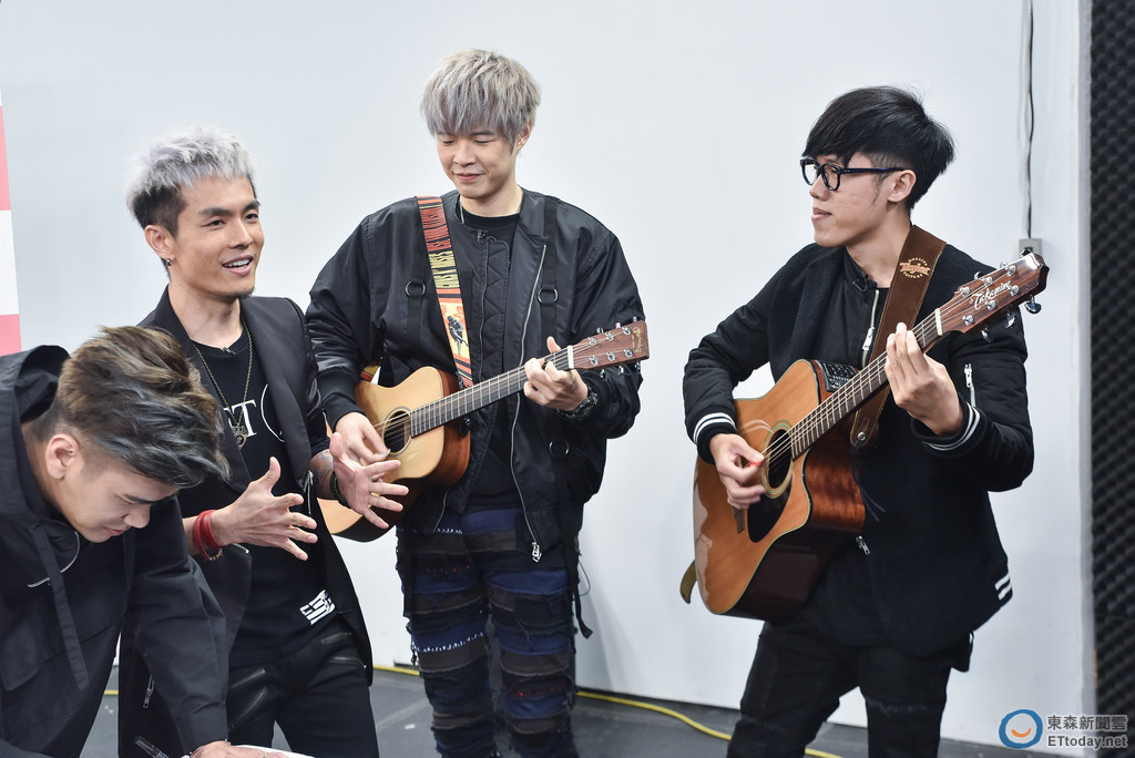 八三夭加碼唱《最後的831》！木吉他＋合音催淚重返4年前 | ETtoday星光雲 | ETtoday新聞雲