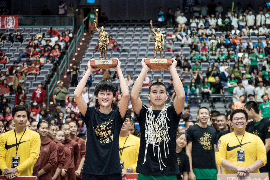 Kobe魂！ 注入HBL MVP獎盃 | ETtoday運動雲 | ETtoday新聞雲