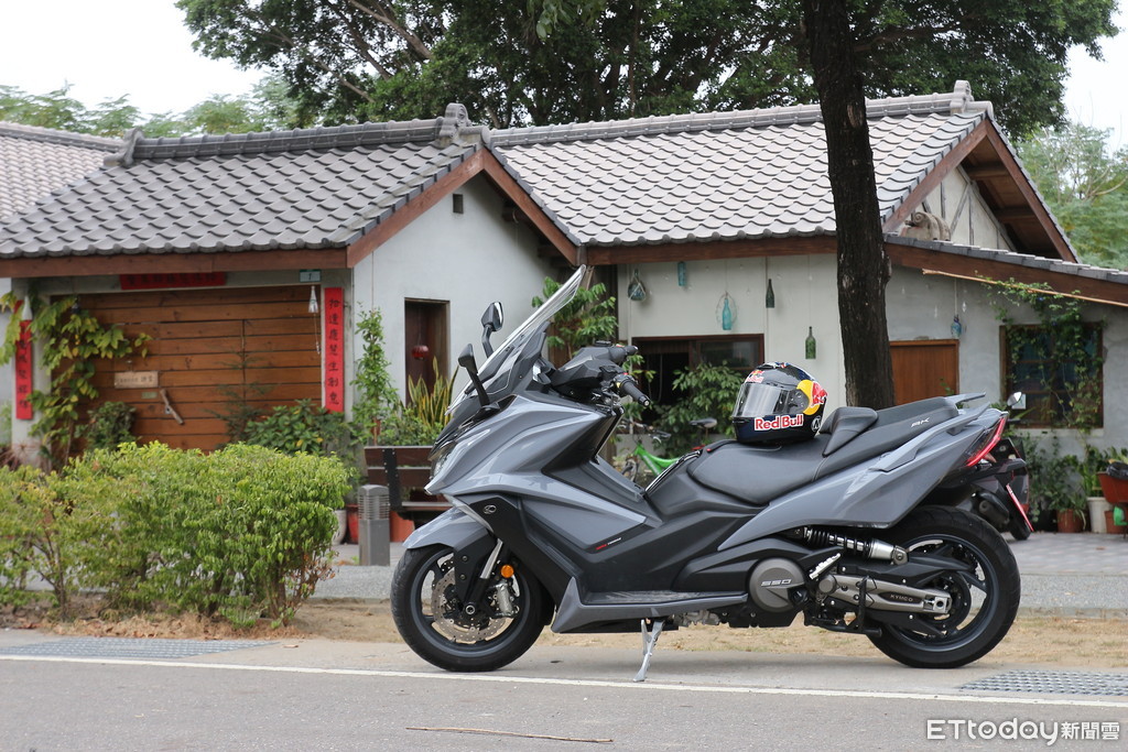 AK550全球銷量衝萬台 環島美景＋傳奇神曲吸40萬點閱 | ETtoday車雲 | ETtoday新聞雲