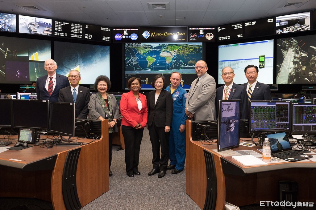 直擊／蔡英文訪NASA 太空人讚太空站剛經台灣上空非常美 | ETtoday政治新聞 | ETtoday新聞雲