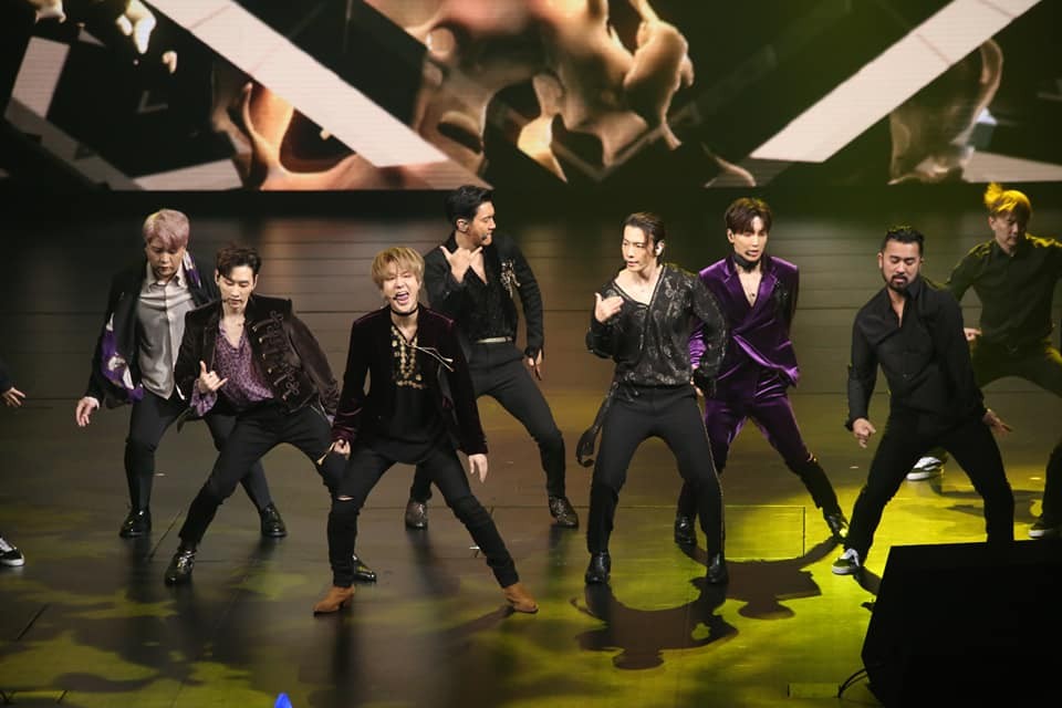 直擊／SJ 14年首辦超近音樂會 粉絲「只差舞台1步」衝前握手 | ETtoday星光雲 | ETtoday新聞雲