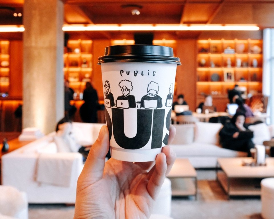 最具有收藏意義的外帶杯 設計師畫下112個咖啡師認真瞬間 | ET Fashion | ETtoday新聞雲