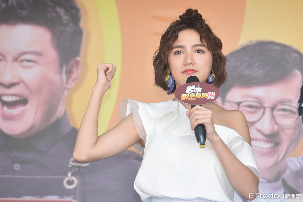 Dora過年宅在家不出門 日打4小時電動...竟閃到腰 | ETtoday星光雲 | ETtoday新聞雲