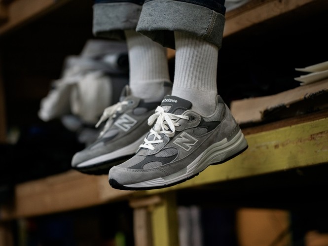 讓果粉等了14年的球鞋！賈伯斯最愛的美製M992回歸 新配色超夢幻 | ET Fashion | ETtoday新聞雲