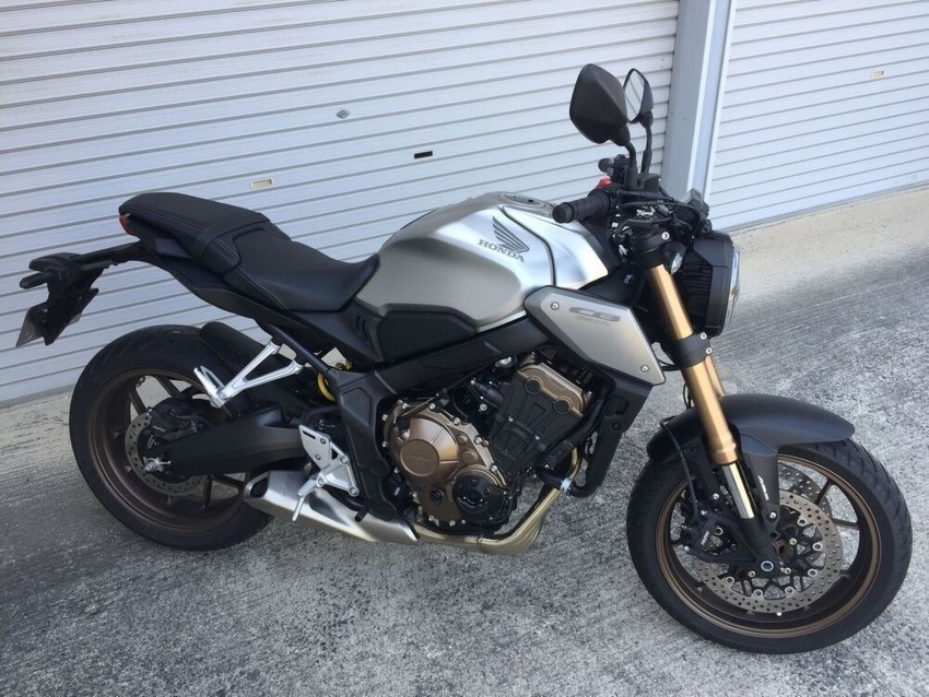 2個月騎1300公里！HONDA CB650R比街車更運動、比仿賽更實用 | ETtoday車雲 | ETtoday新聞雲