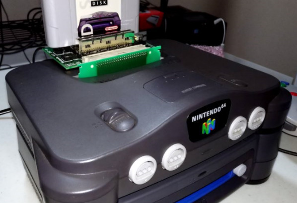 電玩史上超珍稀古物出土 老外玩家開箱任天堂N64磁碟機 | ETtoday遊戲雲 | ETtoday新聞雲