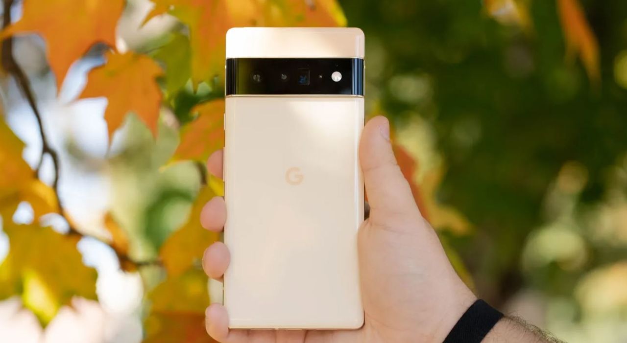 Pixel 6 Pro關機「螢幕莫名閃爍」！ 谷歌：非硬體問題、12月更新修復 | ETtoday財經雲 | ETtoday新聞雲