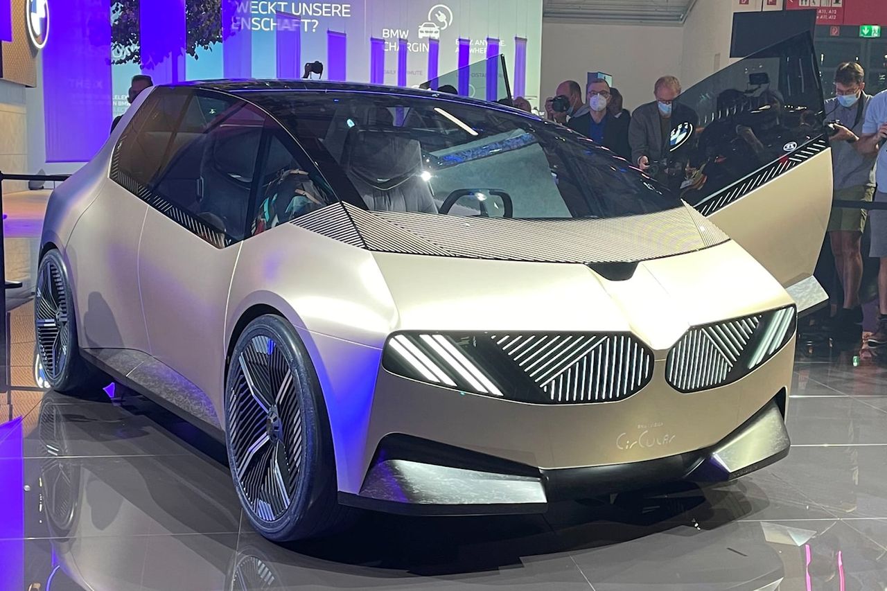 網爆料「BMW入門電動小車計畫」！i1、i2傳2027年發表接棒i3地位 | ETtoday車雲 | ETtoday新聞雲