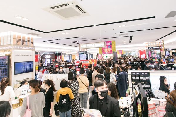 SOGO周年慶邁入二波 原價2.8萬元羽絨被5千有找 | ET Fashion | ETtoday新聞雲