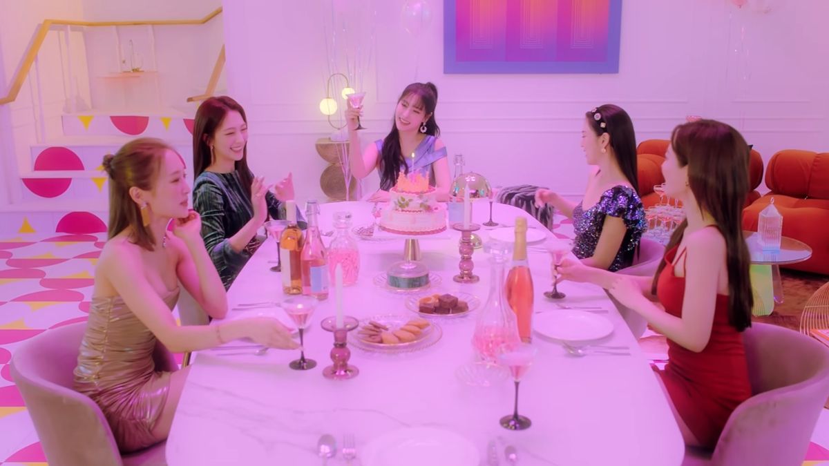 KARA 15周年新歌預告曝光！ 「餐桌保留一空位」給荷拉藏思念細節 | ETtoday星光雲 | ETtoday新聞雲