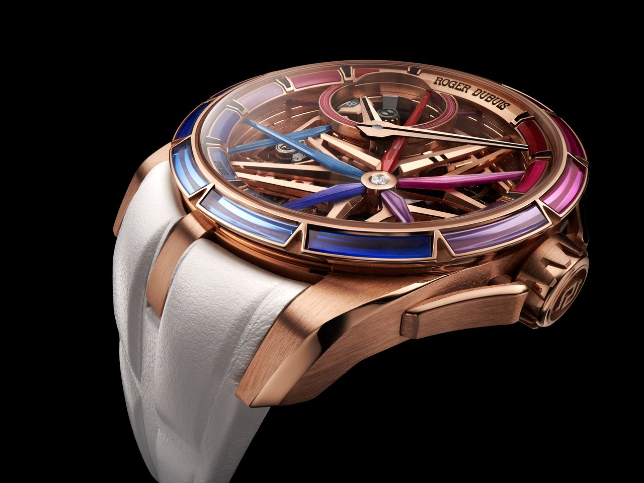 Roger Dubuis尖晶石錶日夜都高調 暗夜七彩光束太迷人 | ET Fashion | ETtoday新聞雲