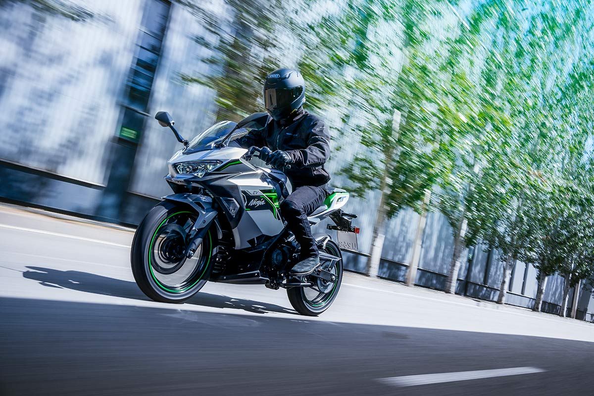 Kawasaki「超帥電動機車」日本1月開賣！白牌125動力要賣台幣22萬 | ETtoday車雲 | ETtoday新聞雲