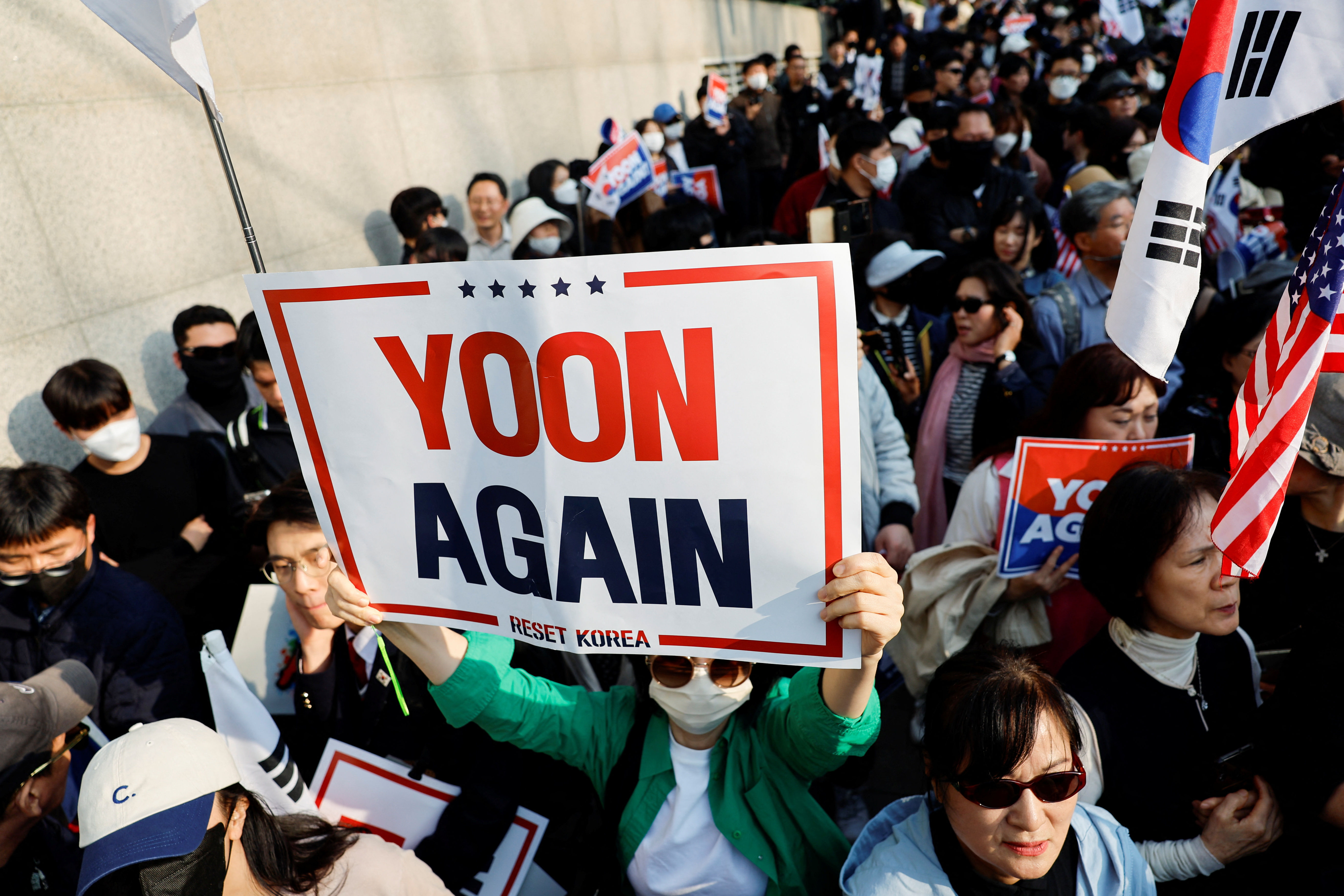 快訊／南韓前總統尹錫悅「搬離官邸」！遭罷免一周才退居 粉絲爆哭 | ETtoday國際新聞 | ETtoday新聞雲