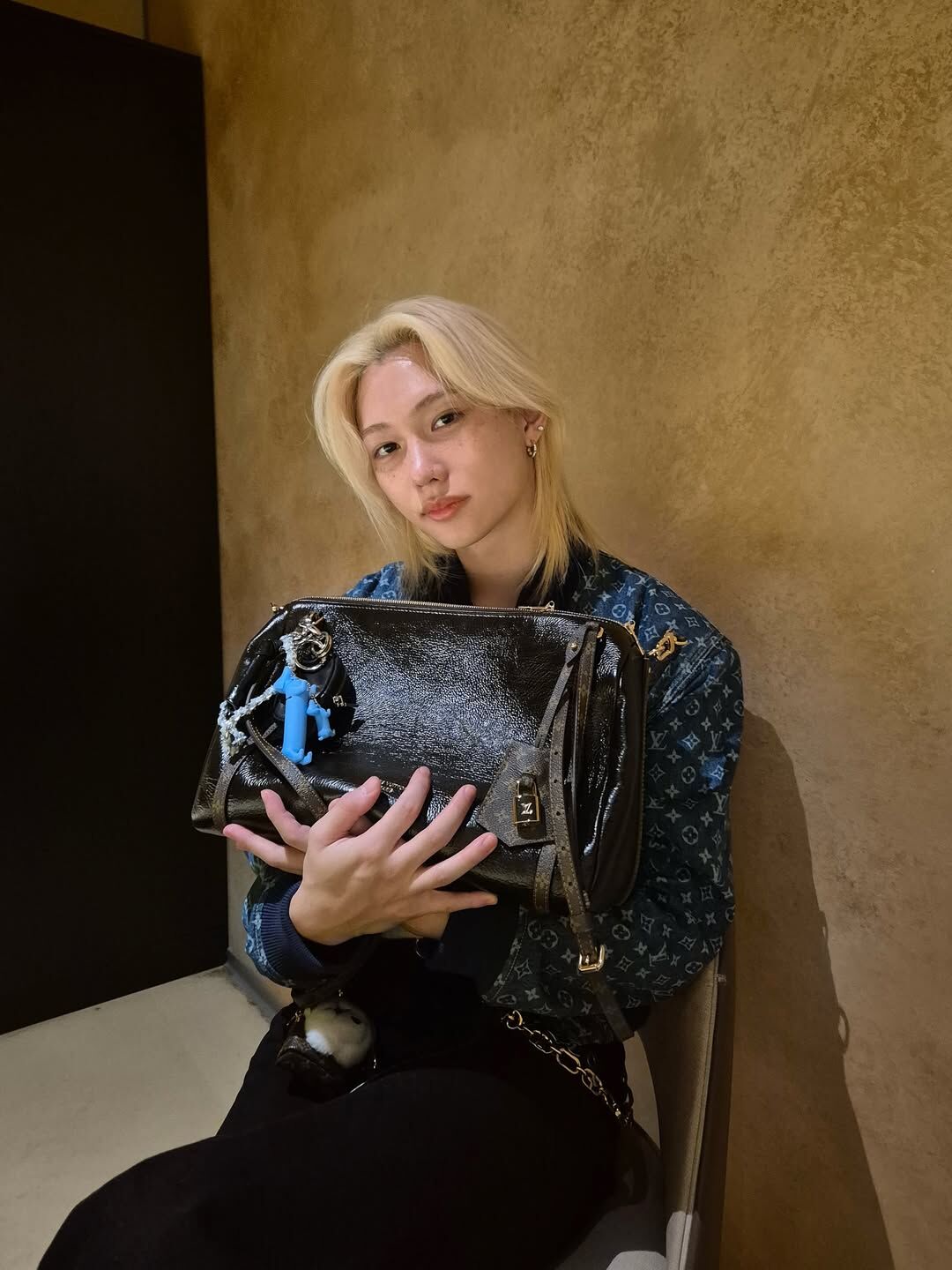 大秀直播／Lisa、Felix飛巴黎背同款LV包 9/30晚上6點半一起看秀 | ET Fashion | ETtoday新聞雲