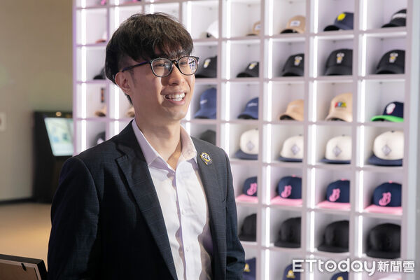 【情報】年度教練Chawy談冠軍之路「CFO是家人」 享受世界賽盼拿回失去東西 @英雄聯盟 League of Legends 哈啦板 - 巴哈姆特