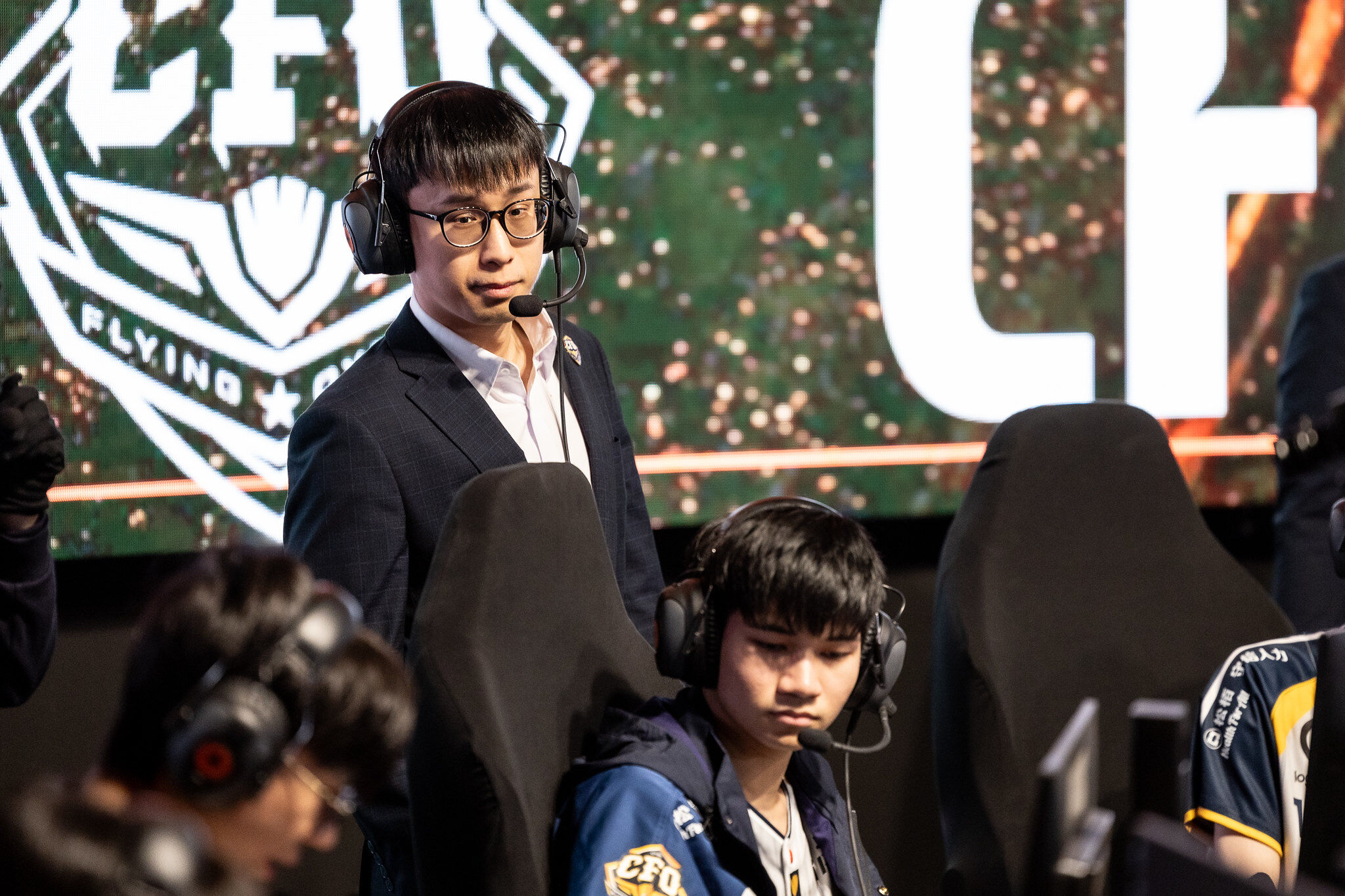 【情報】年度教練Chawy談冠軍之路「CFO是家人」 享受世界賽盼拿回失去東西 @英雄聯盟 League of Legends 哈啦板 - 巴哈姆特