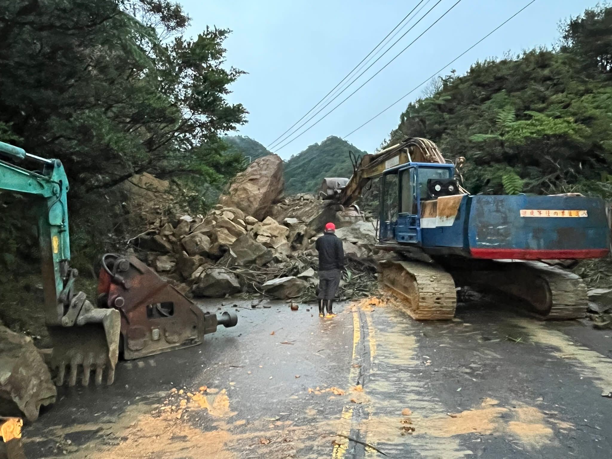 快訊／平溪106市道疑受地震影響坍方落石 雙線中斷、846路線停駛 | ETtoday社會新聞 | ETtoday新聞雲